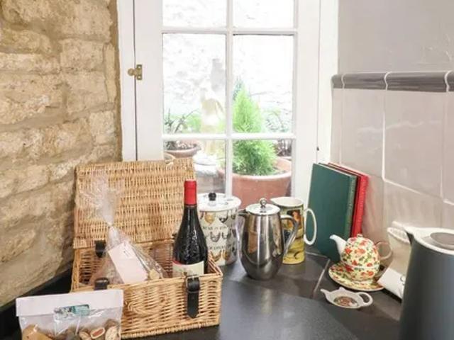 High Street | Studio townhouse for rent #152245323 | Rentberry