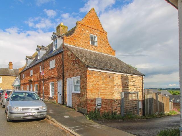 High Street, Sutton CB6, 3 bed end terrace house to rent, £1,150 pcm | PrimeLocation
