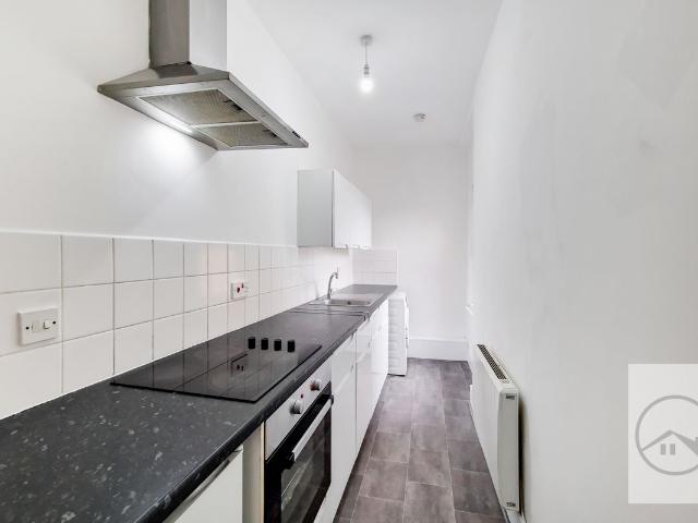 High Street, Sutton SM1, 1 bed flat to rent, £1,200 pcm | PrimeLocation