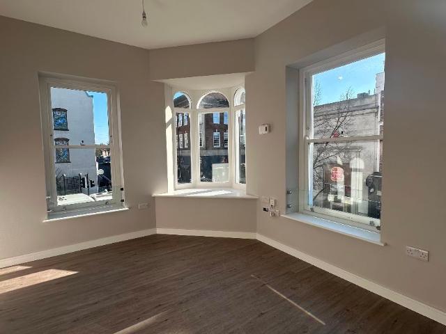 Sutton Court Road, Sutton SM1, 1 bed flat to rent, £1,650 pcm | PrimeLocation