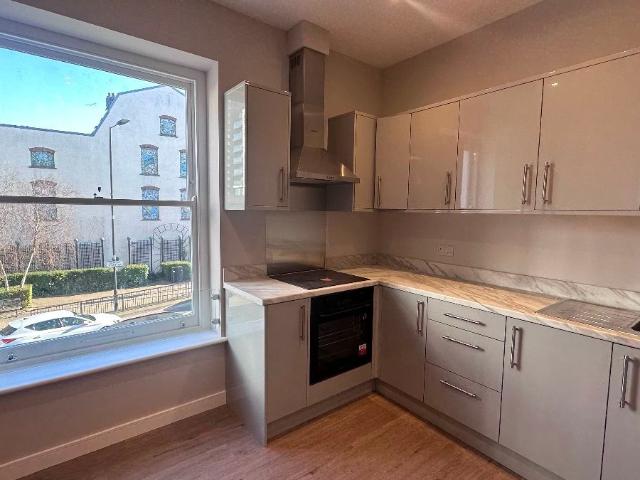 Sutton Court Road, Sutton SM1, 1 bed flat to rent, £1,600 pcm | PrimeLocation