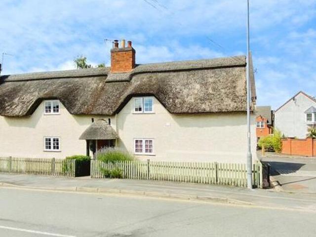 High Street, Syston, 2 Bedroom Cottage