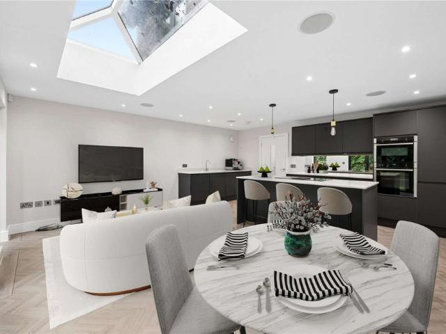 High specification 3 bedroom 2 bathroom detached home with stunning open plan kitchen, parking for 2 cars and private enclosed garden