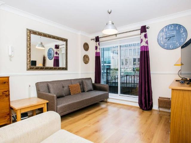 High Timber Street, London EC4V 1 bed flat to rent, £3,350 pcm | PrimeLocation