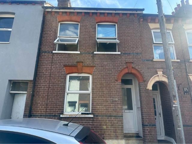 High Town Road, Luton LU2, 1 bed flat to rent, £875 pcm | PrimeLocation