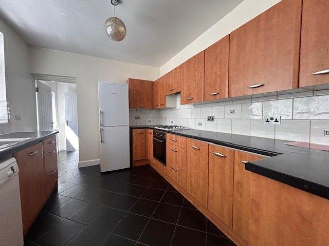 High Town Road, Luton LU2, 4 bed terraced house to rent, £1,700 pcm | PrimeLocation
