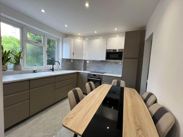 High Trees, Brixton SW2, 5 bed terraced house to rent, £4,500 pcm | PrimeLocation