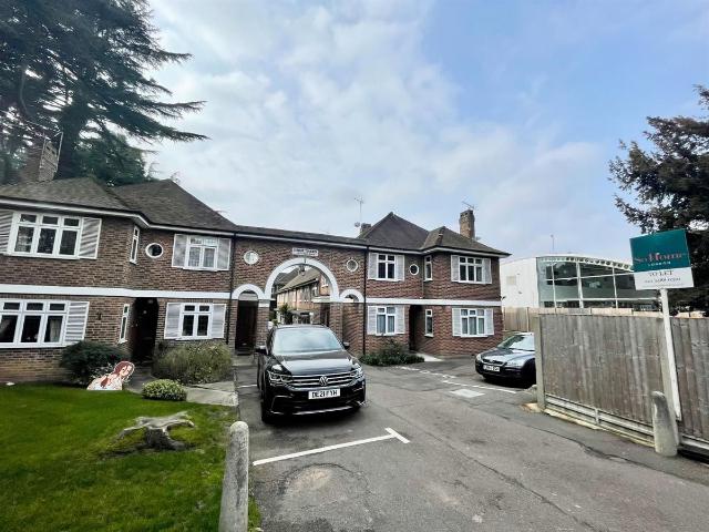 High Trees, High Road N20, 2 bed maisonette to rent, £1,800 pcm | PrimeLocation