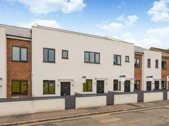 High Wycombe, Buckinghamshire, 3 Bedroom Terraced