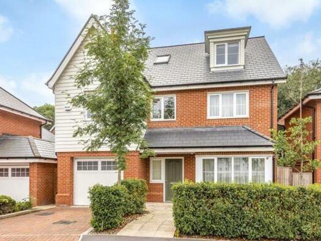 High Wycombe, Buckinghamshire, 5 Bedroom Detached