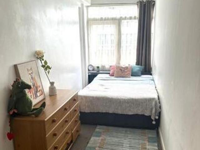 Highcliffe Drive, London, 1 Bedroom Flat