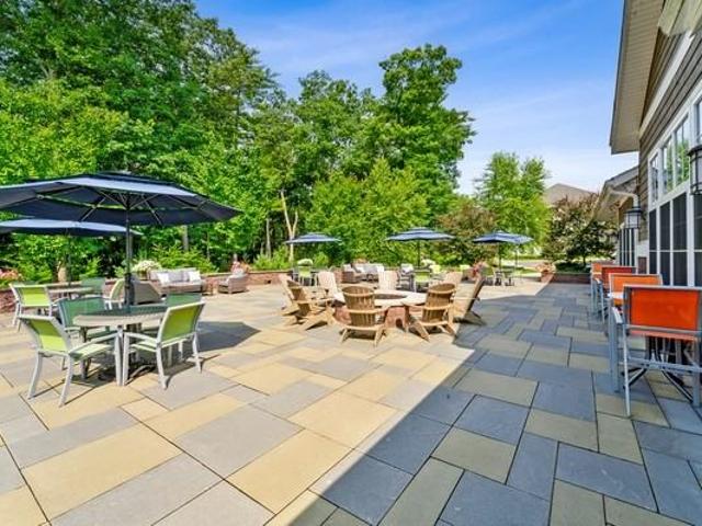 Highcroft Apartments 2 Bedroom Apartment for Rent at 1100 Highcroft Pl, Weatogue, CT 06089