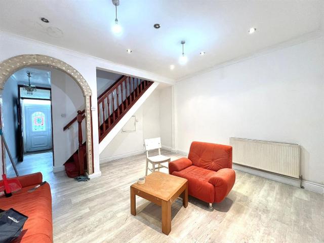 Higham Hill Road, London E17, 3 bed property to rent, £2,400 pcm | PrimeLocation
