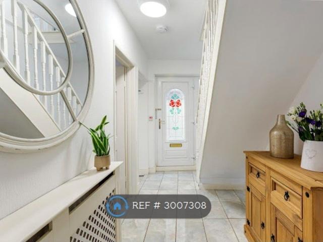 Higham Road, Burton Latimer, Kettering NN15, 5 bed detached house to rent, £2,350 pcm | PrimeLocation
