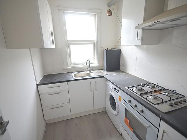 Highbury Gardens IG3, 1 bed flat to rent, £1,700 pcm | PrimeLocation