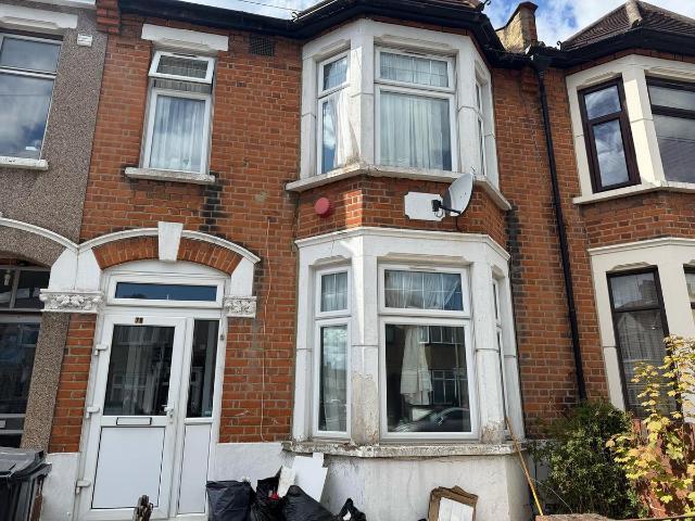 Highbury Gardens, Ilford IG3, 4 bed terraced house to rent, £2,700 pcm | PrimeLocation