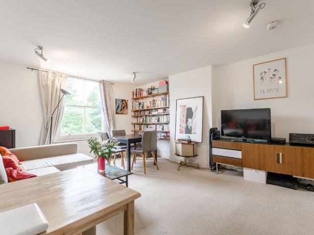 Highbury Hill, Highbury, London N5, 1 bed flat to rent, £2,500 pcm | PrimeLocation