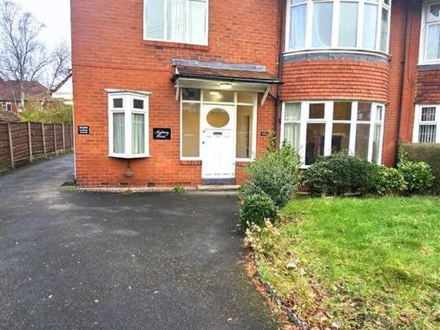 Highbury Road, Manchester M16, 1 bed flat to rent, £1,100 pcm | PrimeLocation