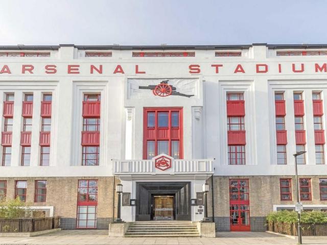 Highbury Stadium Square, London N5 1 bed flat to rent £2,400 pcm £554 pw