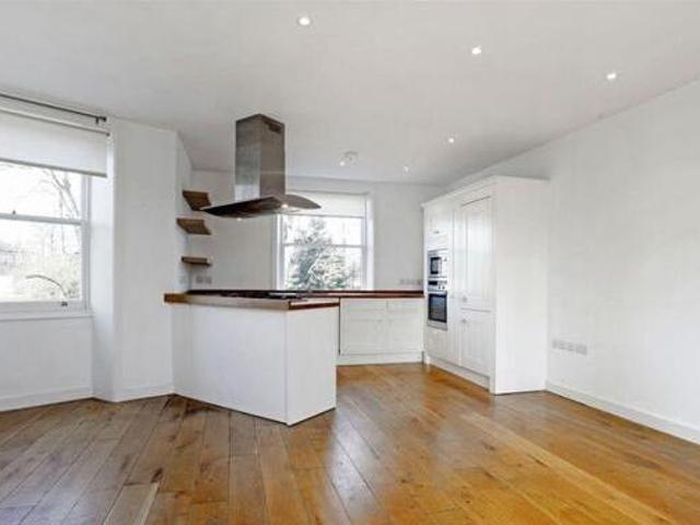 Highgate West Hill, Highgate, 2 Bedroom Flat