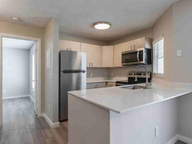 Highgate Apartments 1 Bedroom Apartment for Rent at 3024 N Powers Dr, Orlando, FL 32818