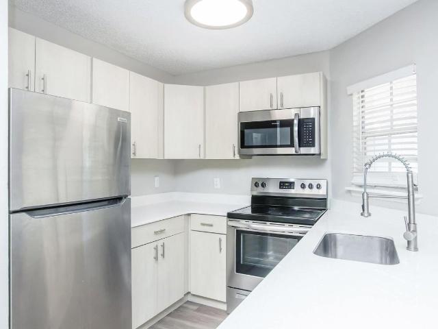 Highgate Apartments 2 Bedroom Apartment for Rent at 3024 N Powers Dr, Orlando, FL 32818