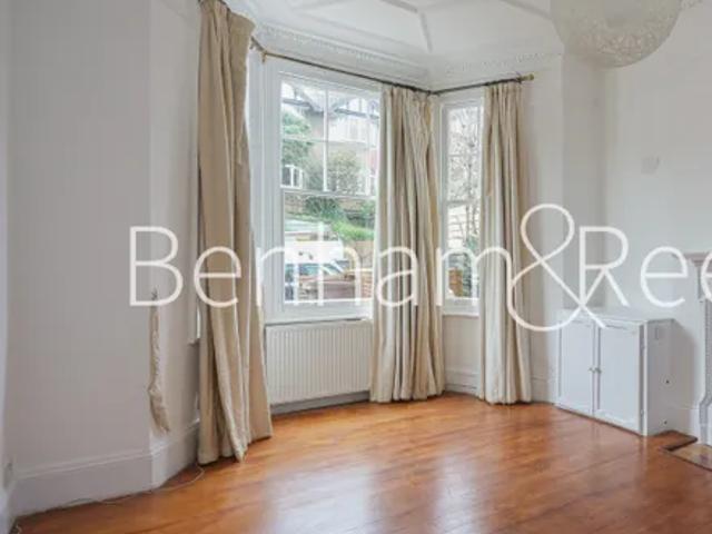 Highgate High Street, London, N6 5JX, United Kingdom | 5 bed house for rent #167258520 | Rentberry