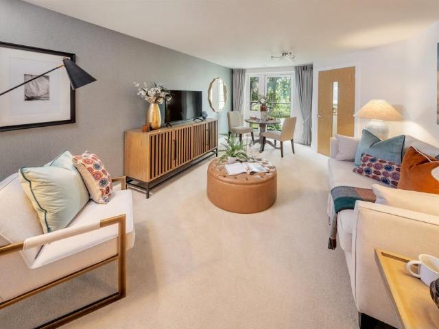 Highgate Hill, Hawkhurst TN18 2 bed retirement property to rent £3,735 pcm £862 pw