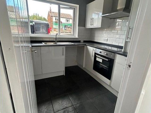 Highgate Lane, Huddersfield HD8, 4 bed semi detached house to rent, £1,295 pcm | PrimeLocation