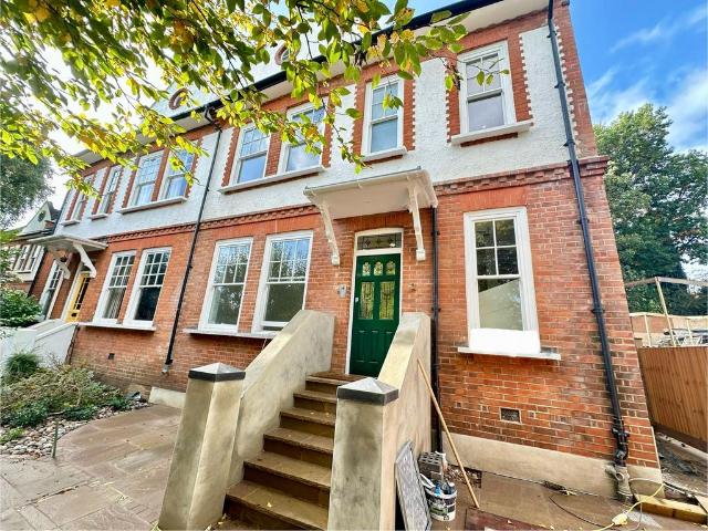 Highgate, London N6 2 bed apartment to rent £2,900 pcm £669 pw