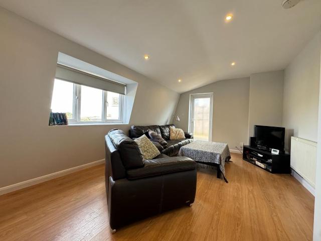 Highgate N6, 3 bed flat to rent, £3,600 pcm | PrimeLocation