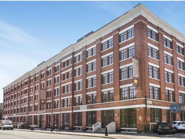 Highgate Road, London, NW5 2 bed flat to rent £3,475 pcm £802 pw