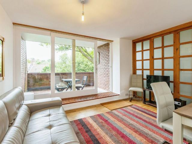 Highgate Spinney, Crescent Road N8, 1 bed flat to rent, £2,300 pcm | PrimeLocation
