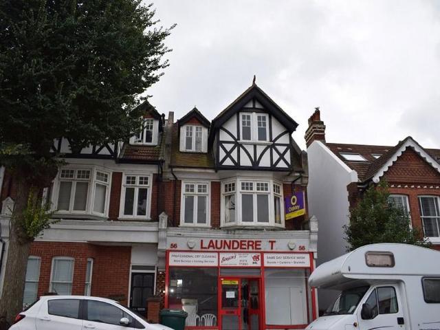 Highdown Road, Hove BN3 6ED 1 bed flat to rent £1,050 pcm £242 pw
