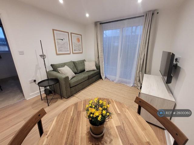 Highertown, Truro, TR1 1 bed flat to rent £1,195 pcm £276 pw
