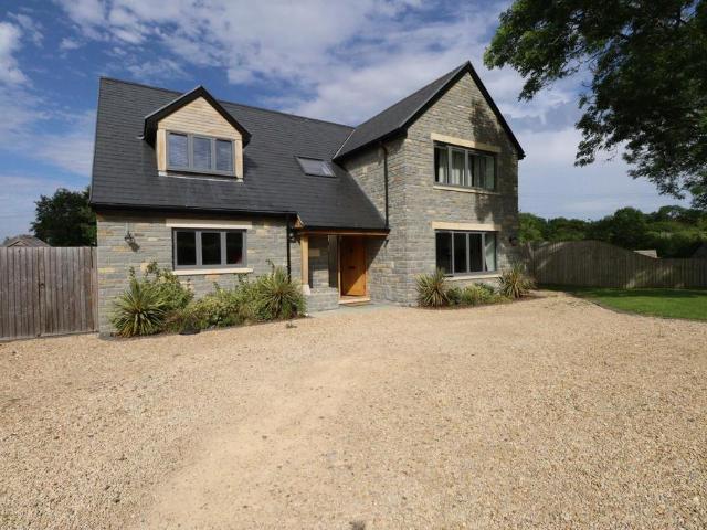 Higher Brooks, Street 5 bed detached house to rent £3,750 pcm £865 pw