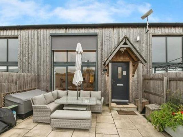 Higher Lowton, Bondleigh, 3 Bedroom Terraced