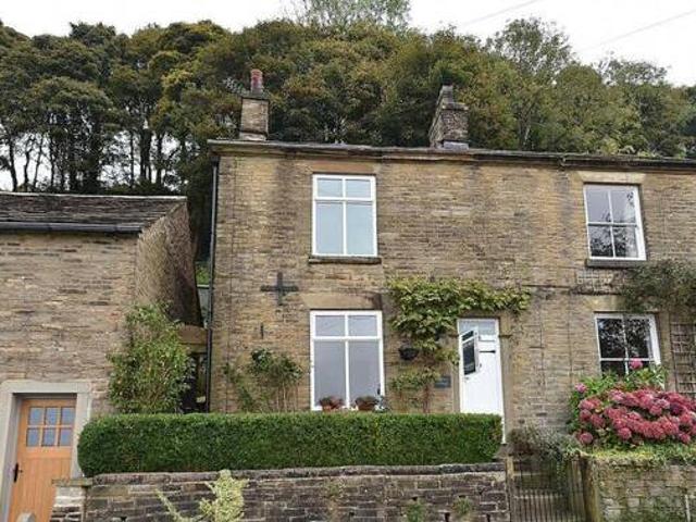 Higher Lane, Kerridge, 2 Bedroom End