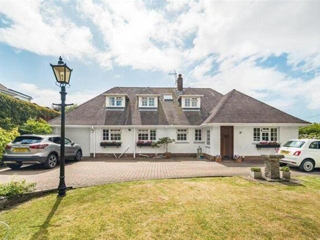 Higher Lane, Langland, 4 Bedroom Detached