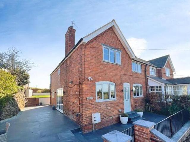 Higher Road, Harmer Hill, 4 Bedroom Semi detached