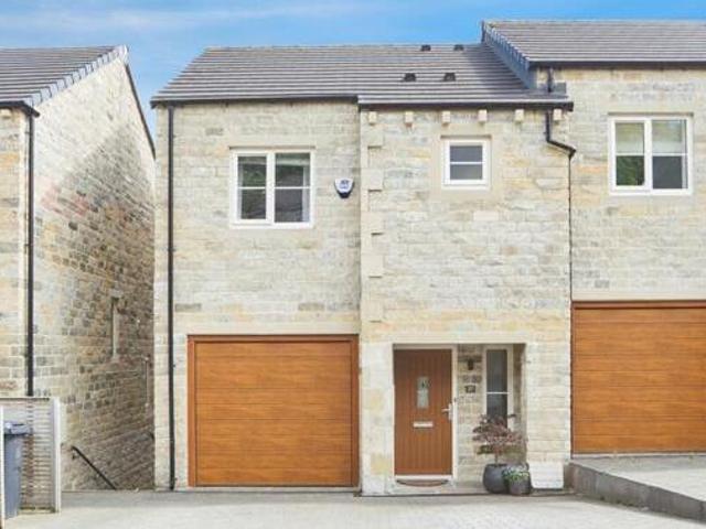 Highfell Grove, Harden, 3 Bedroom Semi detached