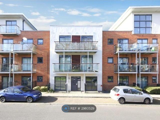Highfield Close, London SE13, Room to rent, £680 pcm | PrimeLocation