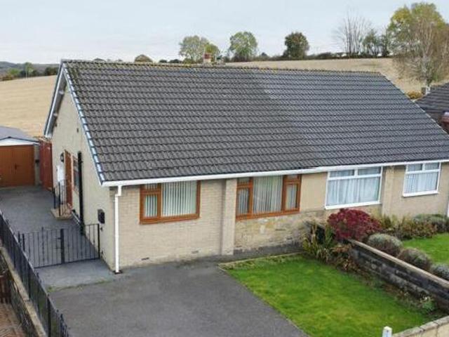 Highfield Crescent, Overton, 2 Bedroom Semi detached