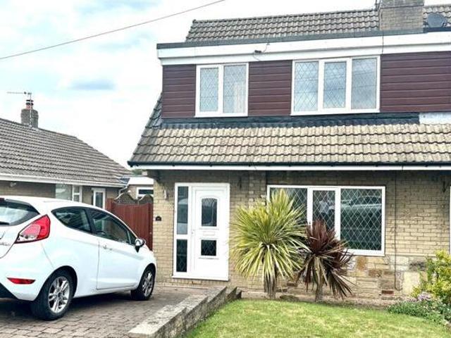 Highfield Crescent, Overton, 3 Bedroom Semi detached