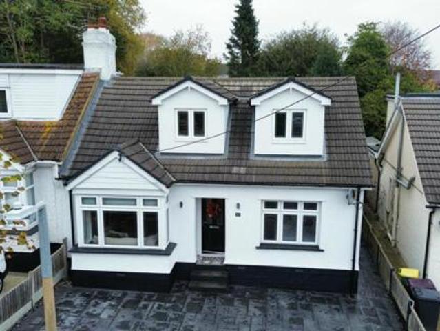 Highfield Crescent, Rayleigh, 4 Bedroom Semi detached