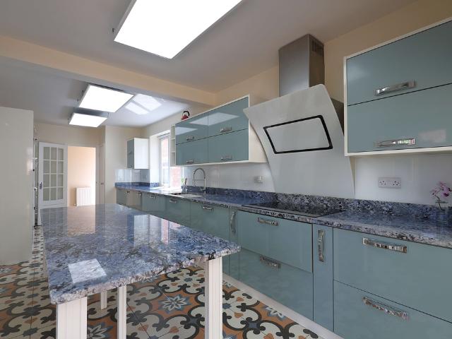 Highfield Avenue Room 5