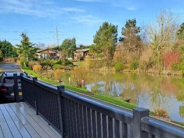 Highfield Fisheries Leisure Lodge Park, Ghants Lane, 2 Bedroom Lodge
