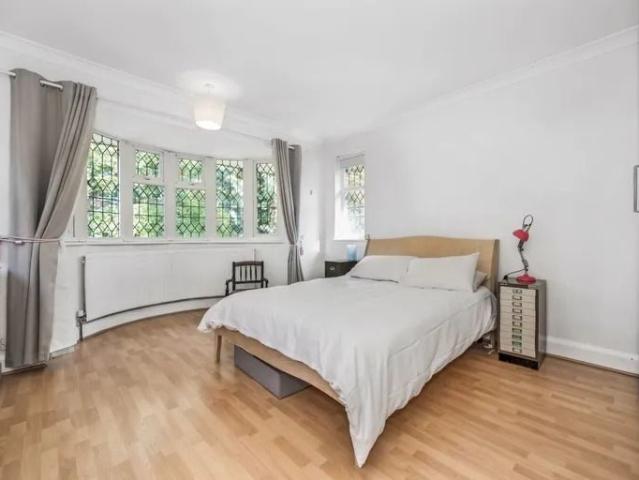 Highfield Hill, London SE19, Room to rent, £900 pcm | PrimeLocation