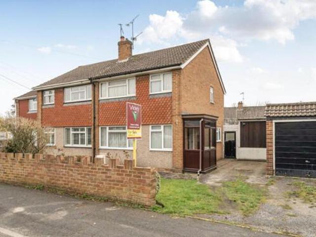 Highfield Path, Farnborough, 3 Bedroom Semi detached