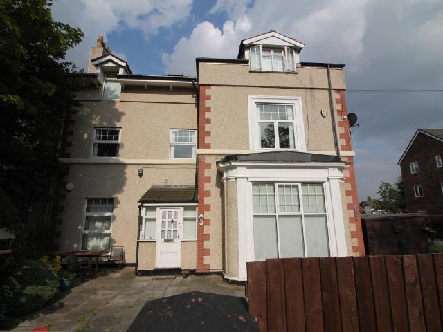 Highfield Road, Birkenhead CH42, 2 bed flat to rent, £750 pcm | PrimeLocation